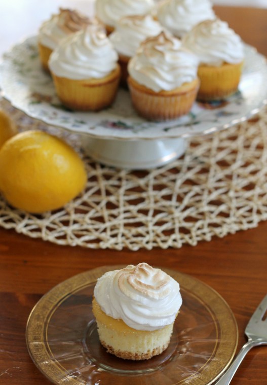 Lemon Meringue Pie Cupcakes – We Like Two Cook